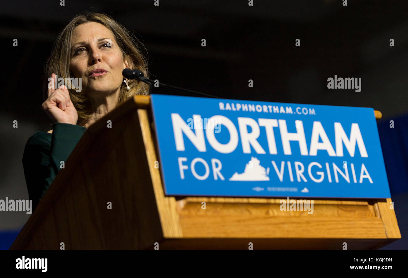Fairfax, Virginia, USA. 07th Nov, 2017. PAM NORTHAM introduces her ...