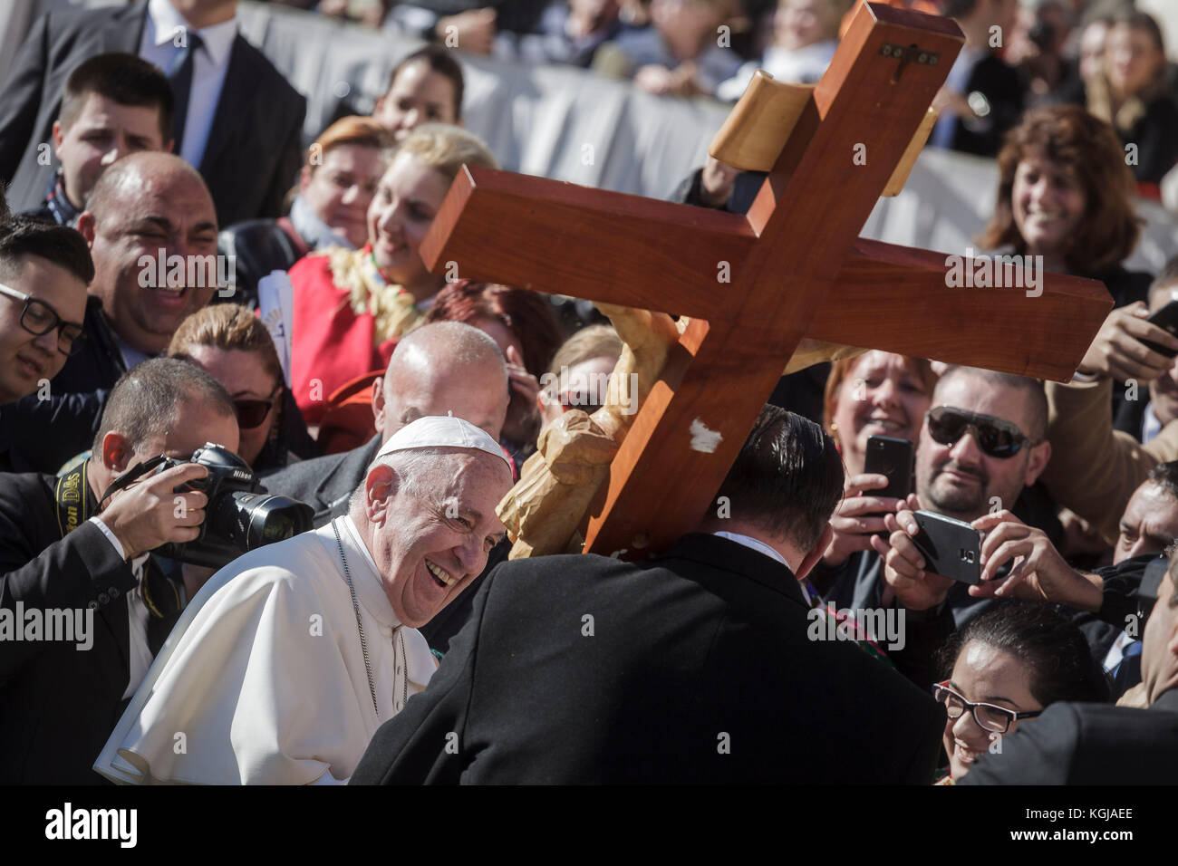 His holiness francis church hi-res stock photography and images - Alamy