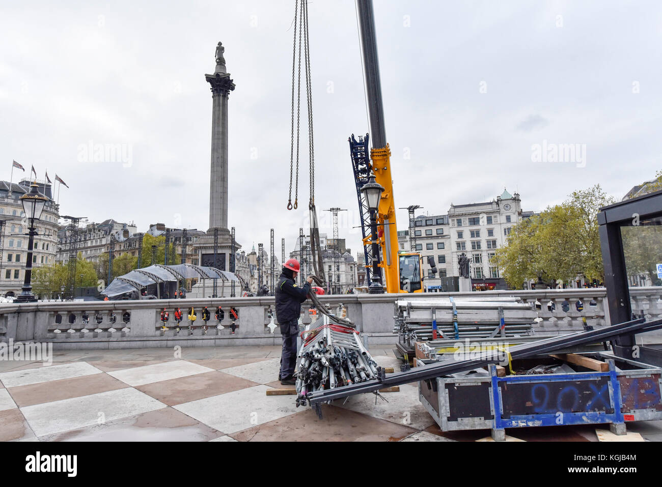 London, UK. 8 November 2017. Construction workers in the process of ...