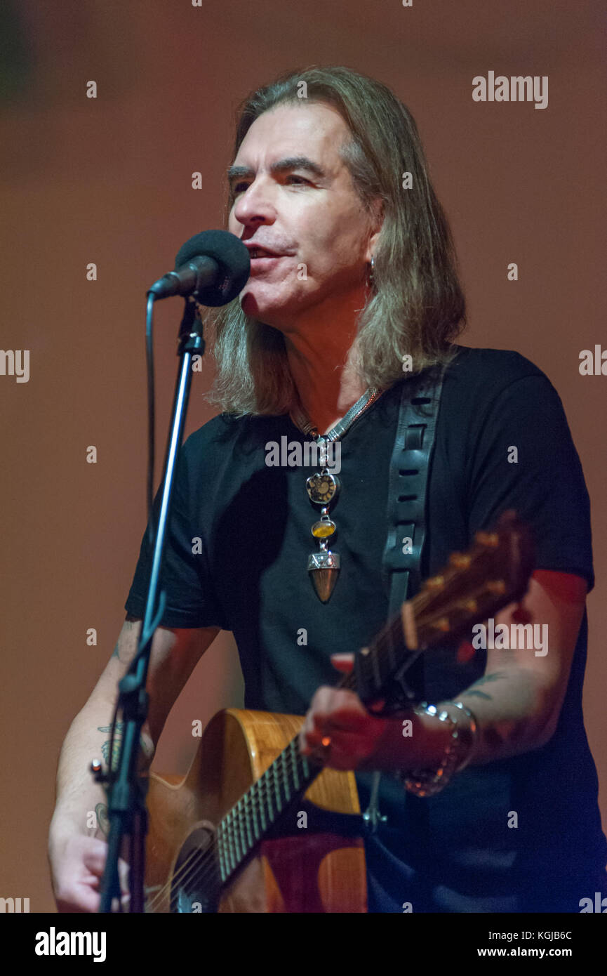 Stourbridge, UK. 7th November, 2017. Justin Sullivan (New Model Army ...