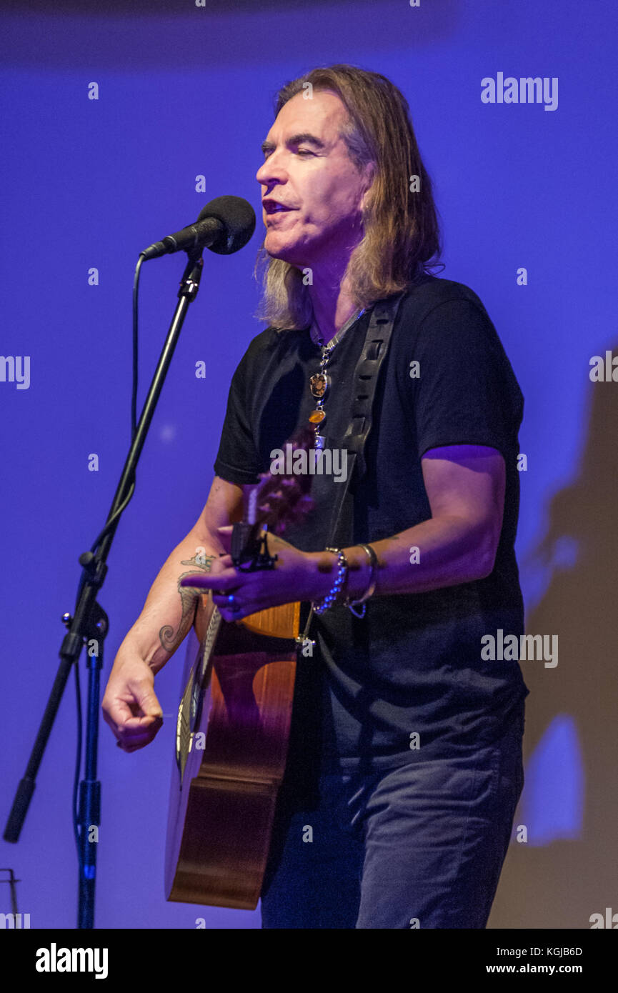 Stourbridge, UK. 7th November, 2017. Justin Sullivan (New Model Army ...