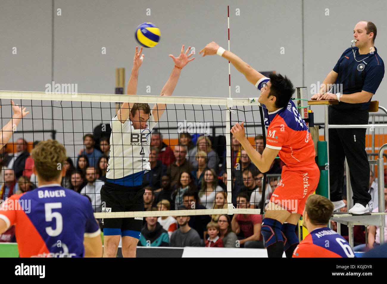Karlsruhe, Deutschland. 08th Nov, 2017. Benjamin Loritz (SSC) im duels ...
