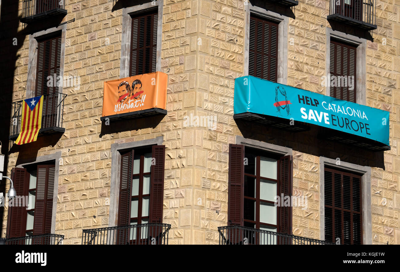 Barcelona, Spain. 07th Nov, 2017. Signs on a building near the Palau de ...