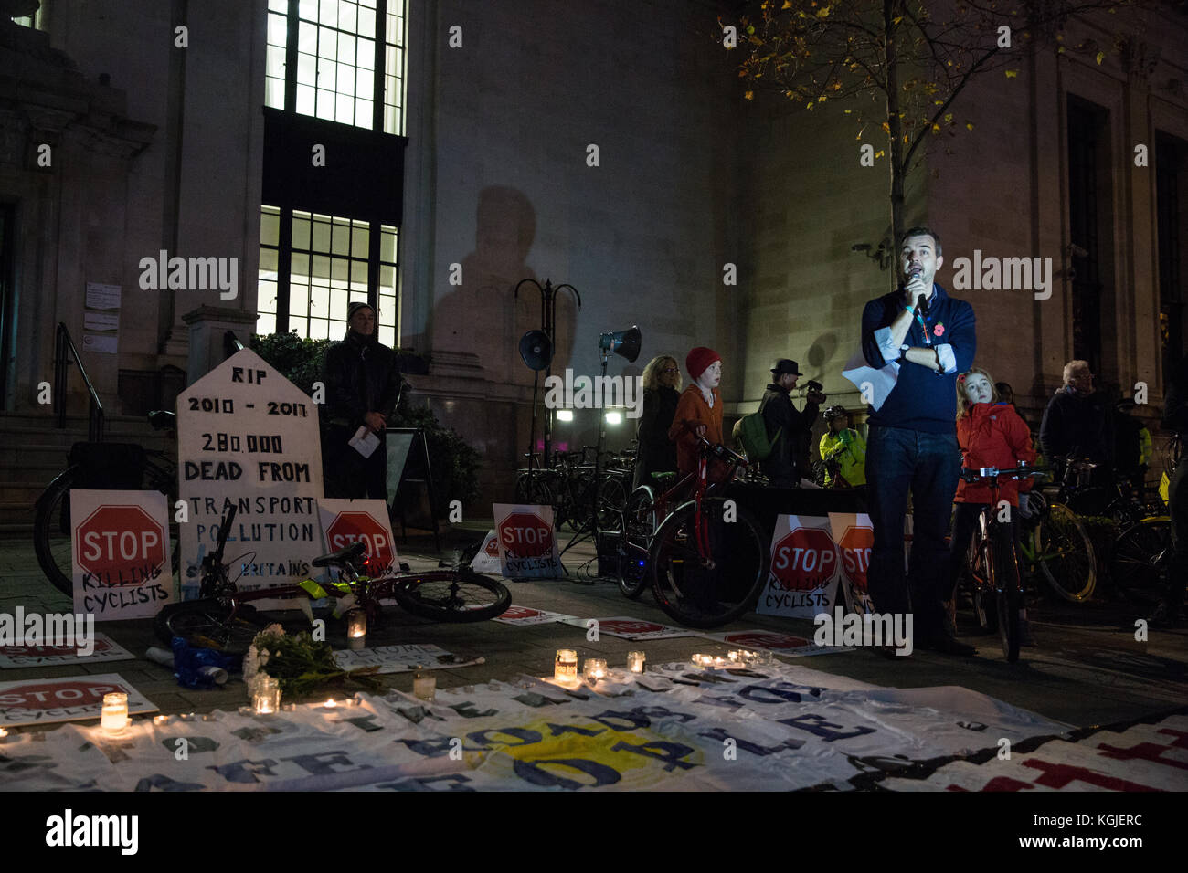 Chris kenyon hi-res stock photography and images - Alamy