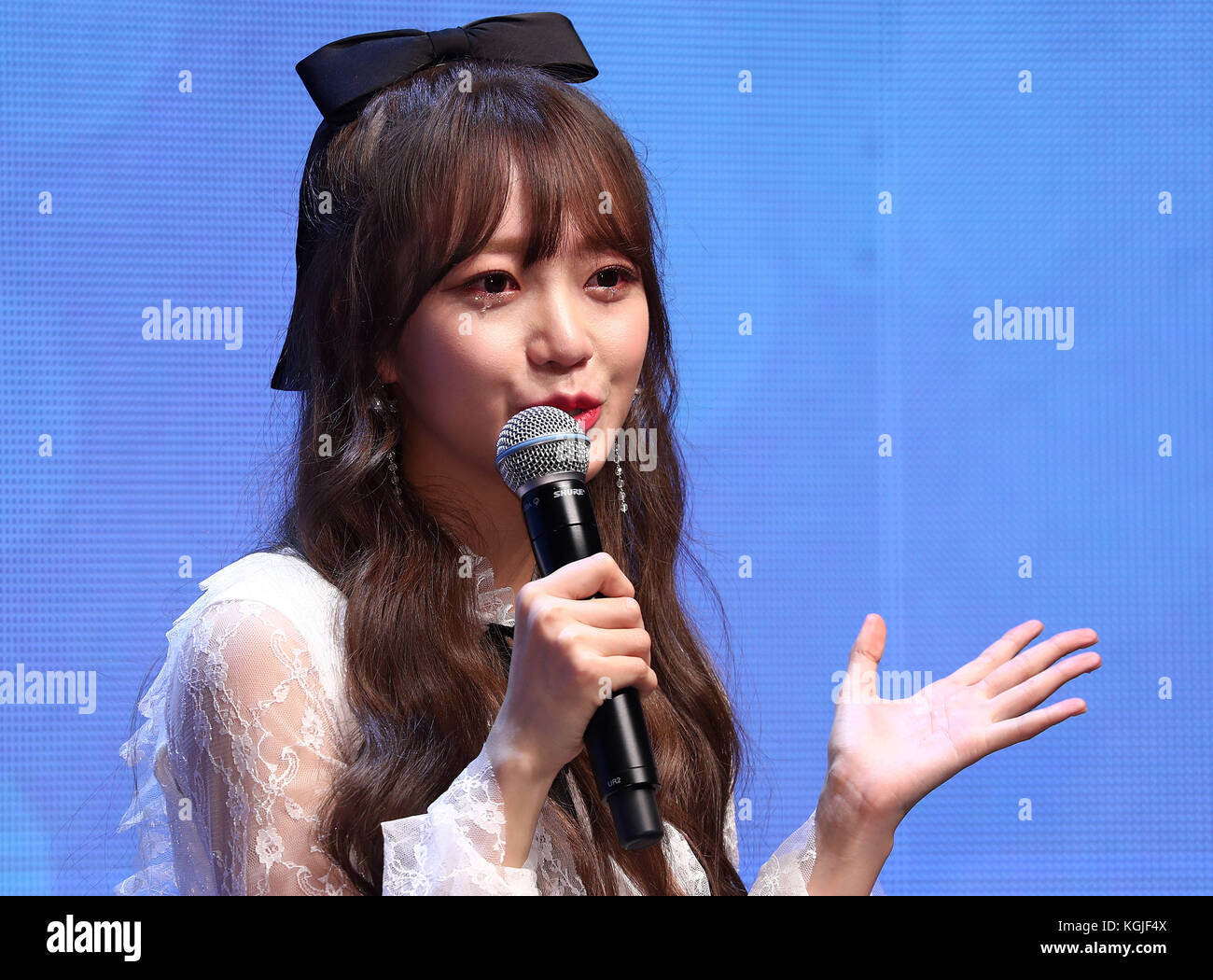 09th Nov, 2017. S. Korean singer Kim So-hee South Korean singer Kim So ...