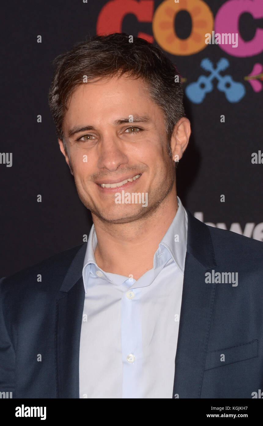 Los Angeles, Ca, USA. 08th Nov, 2017. Gael Garcia Bernal arriving at ...