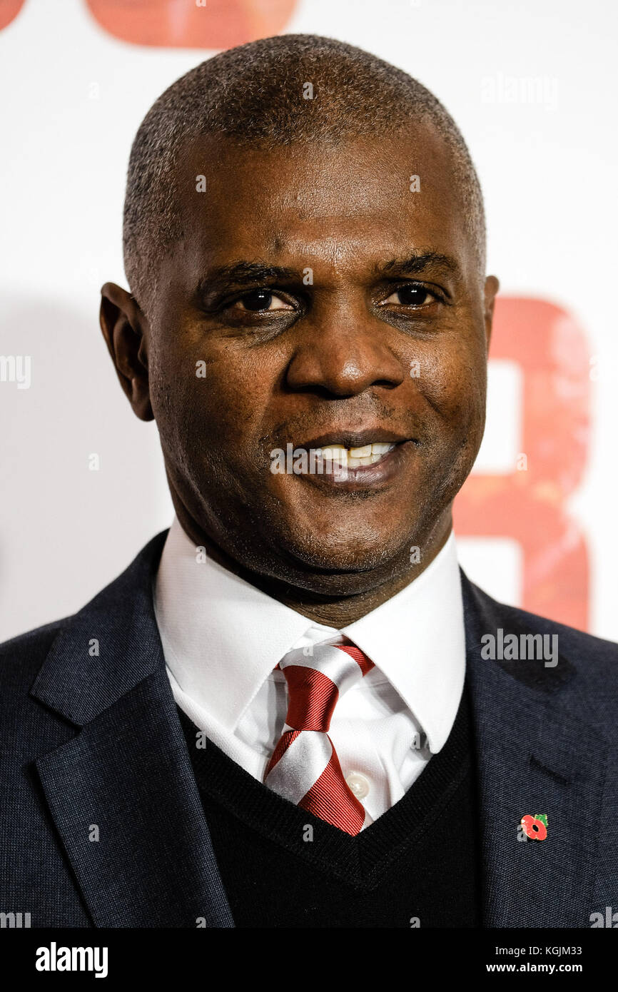 Paul davis arsenal hi-res stock photography and images - Alamy