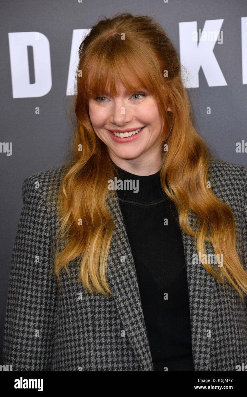 Beverly Hills, USA. 08th Nov, 2017. BEVERLY HILLS, CA. November 08 ...