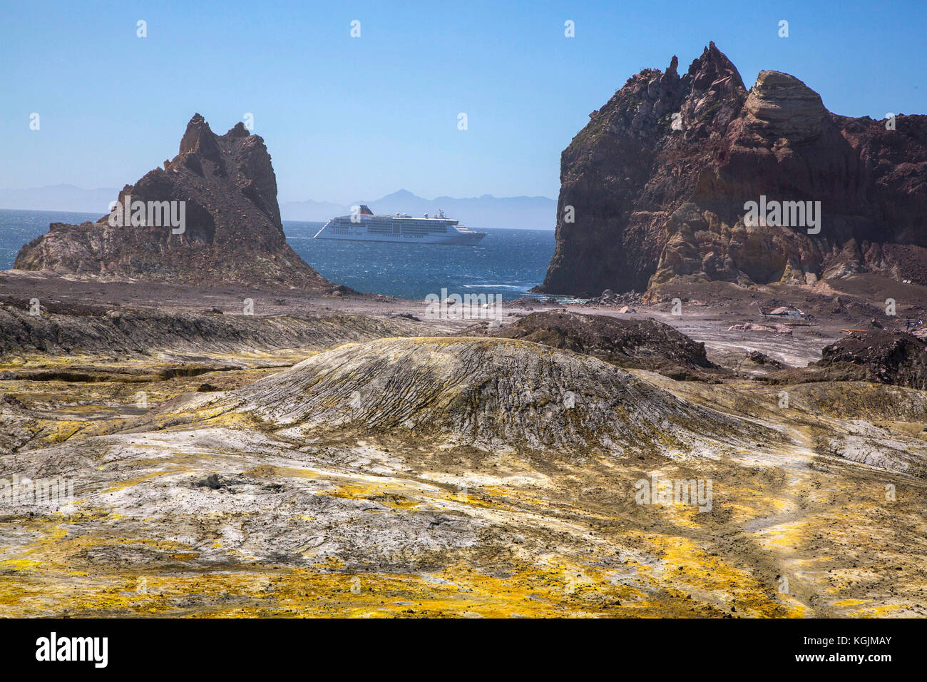 White island, volcanic island, Abondance Bay, New Zealand Stock Photo ...
