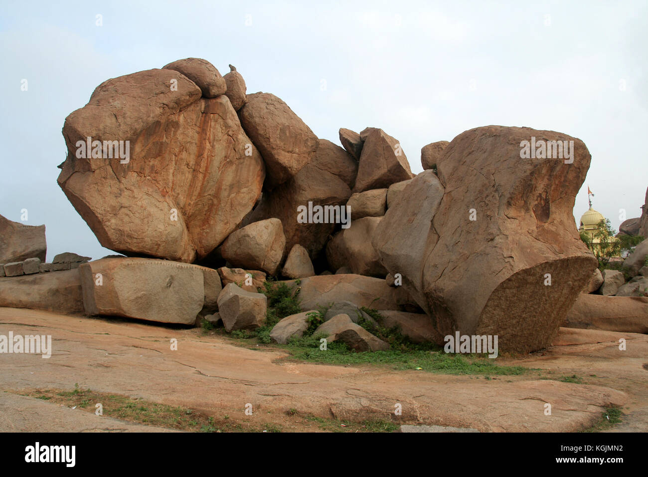 Temples on rocks hi-res stock photography and images - Alamy