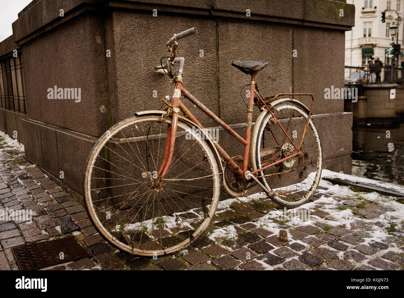 Rusty bike frame hi-res stock photography and images - Alamy