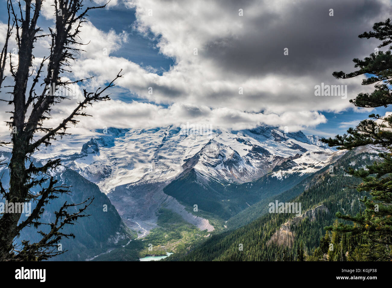 Dramatic clouds over Mount Rainier, view from Emmons Vista, late ... Dramatic clouds over Mount Rainier, view from Emmons Vista, late ...