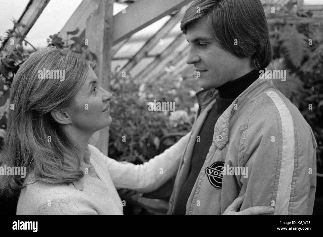 Alfie Darling (1975) , Alan Price , Hannah Gordon Date: 1975 Stock ...