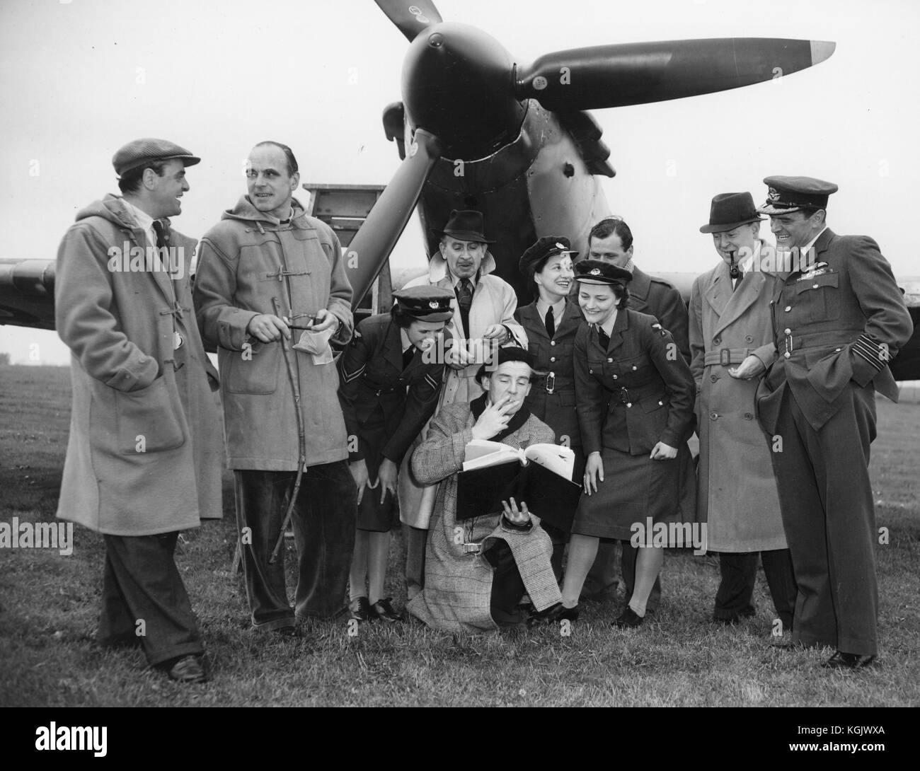 Angels one five 1952 jack hawkins jack hawkins hi-res stock photography ...
