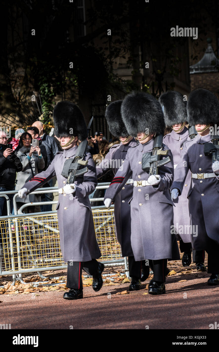 Coldstream guards uniform hi-res stock photography and images - Alamy