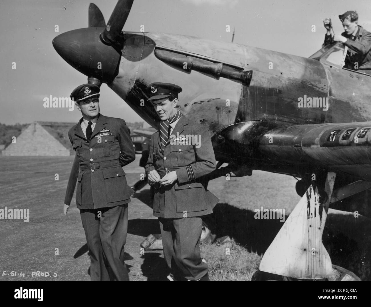 Angels One Five (1952) Jack Hawkins Date: 1952 Stock Photo - Alamy