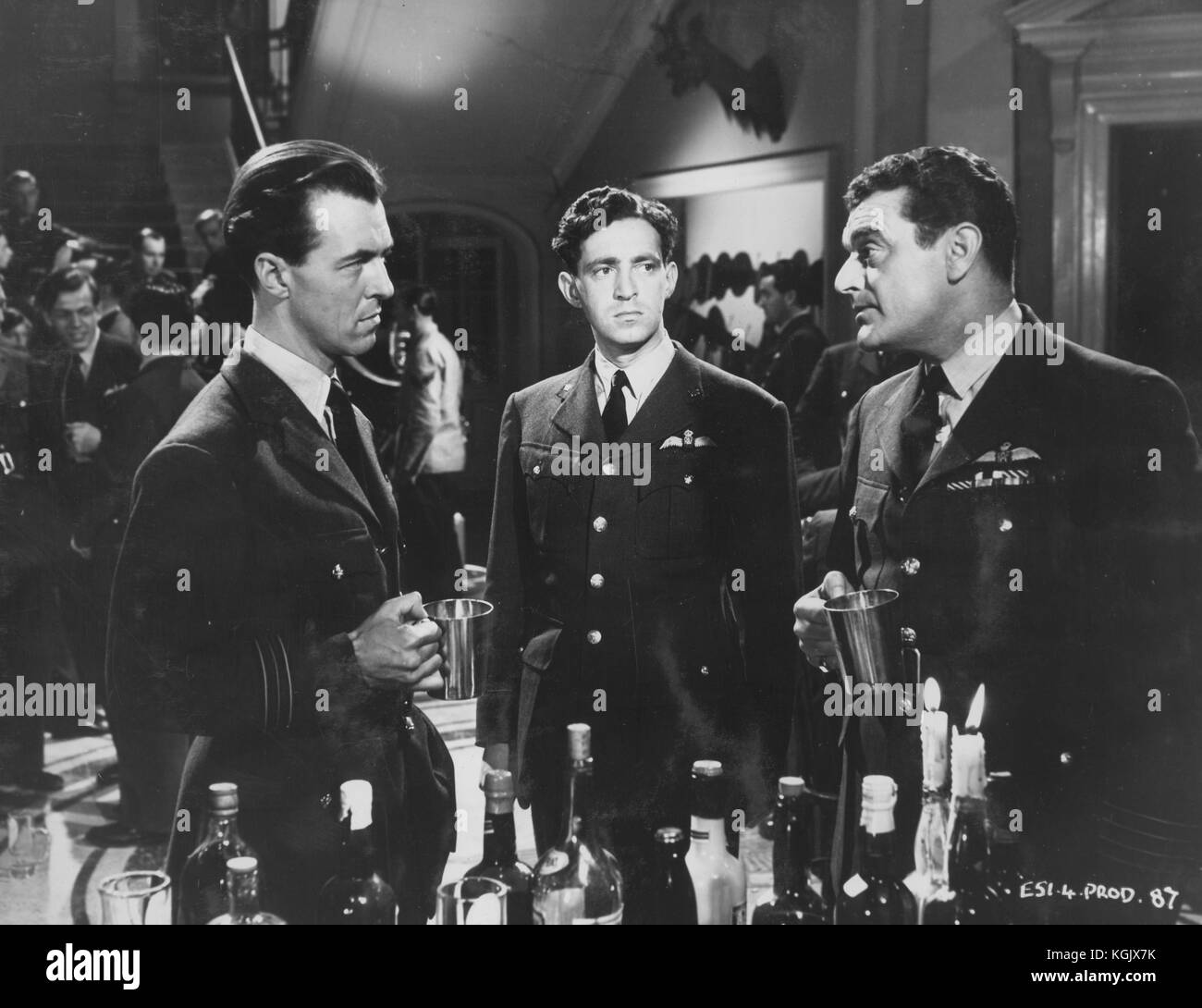 Angels One Five (1952) Jack Hawkins , Michael Denison Date: 1952 Stock ...