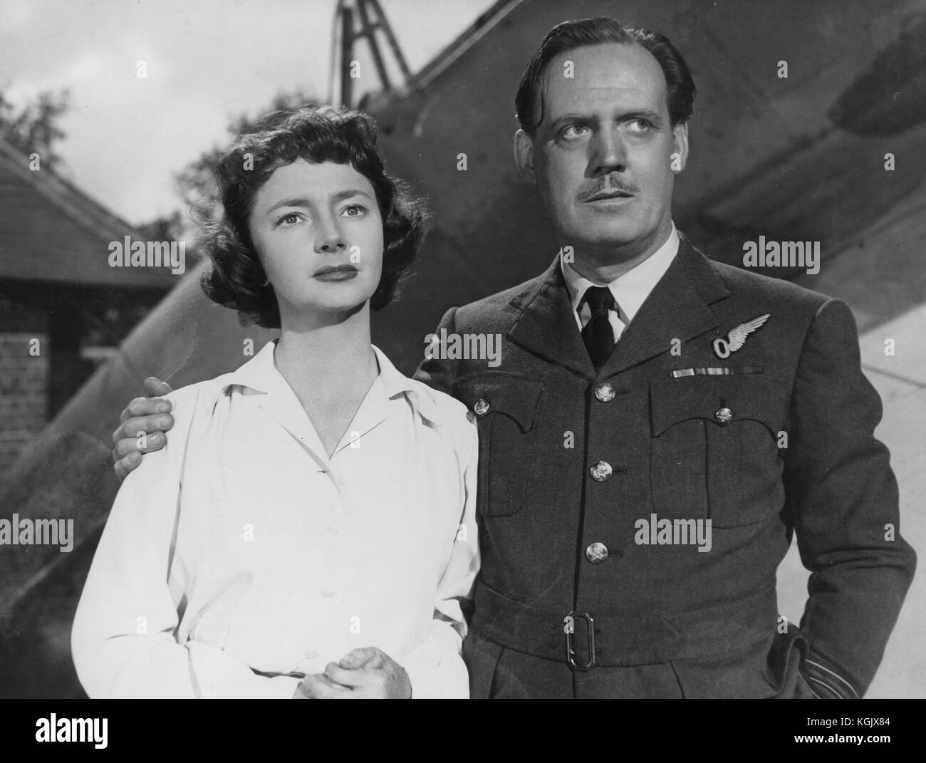 Angels One Five (1952) , Dulcie Gray Date: 1952 Stock Photo - Alamy
