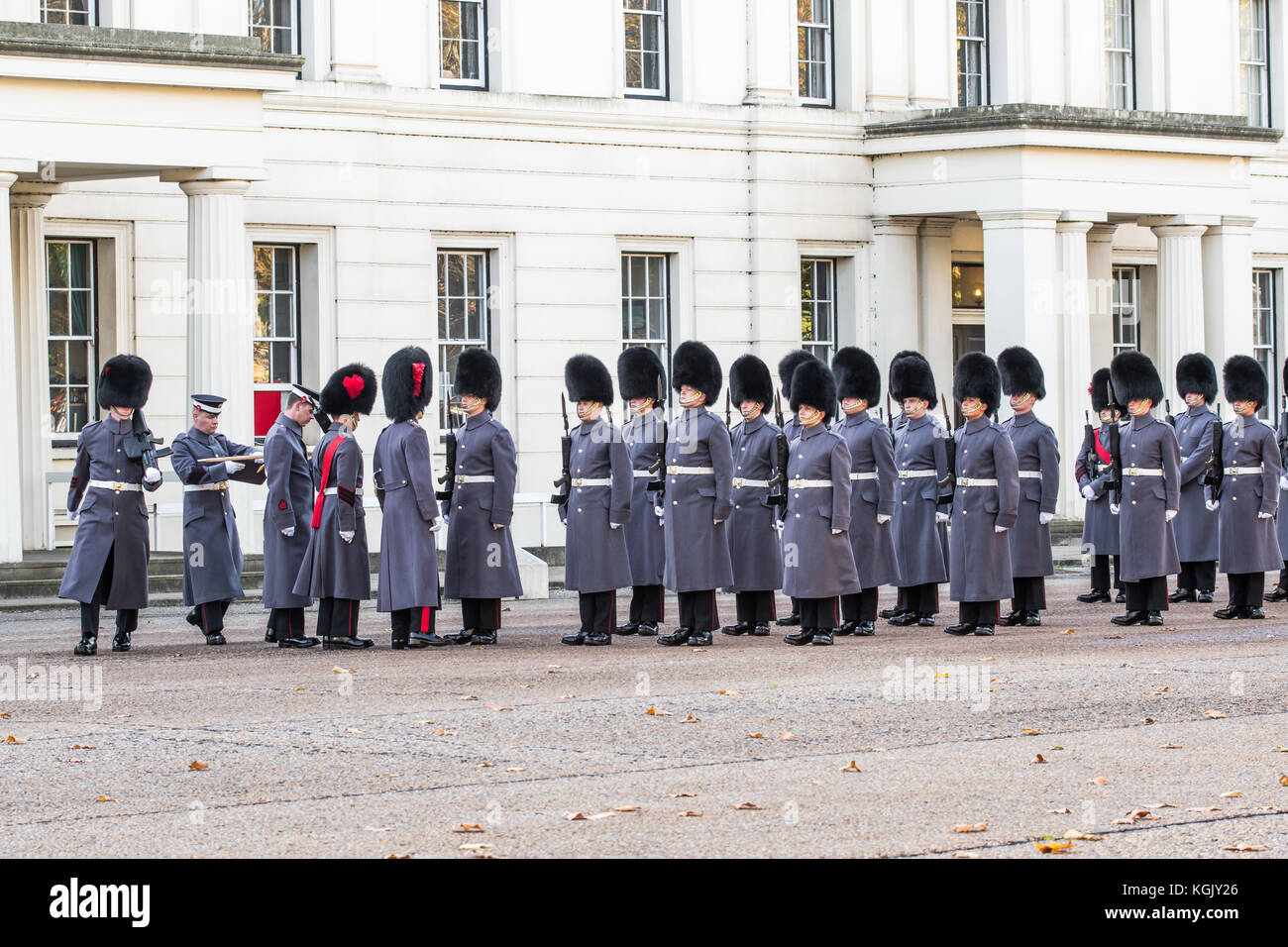 Officer 1st coldstream guards hi-res stock photography and images - Alamy