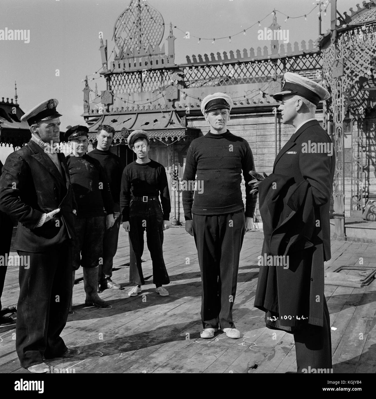 Barnacle Bill (1957) , Alec Guinness , Percy Herbert Stock Photo - Alamy