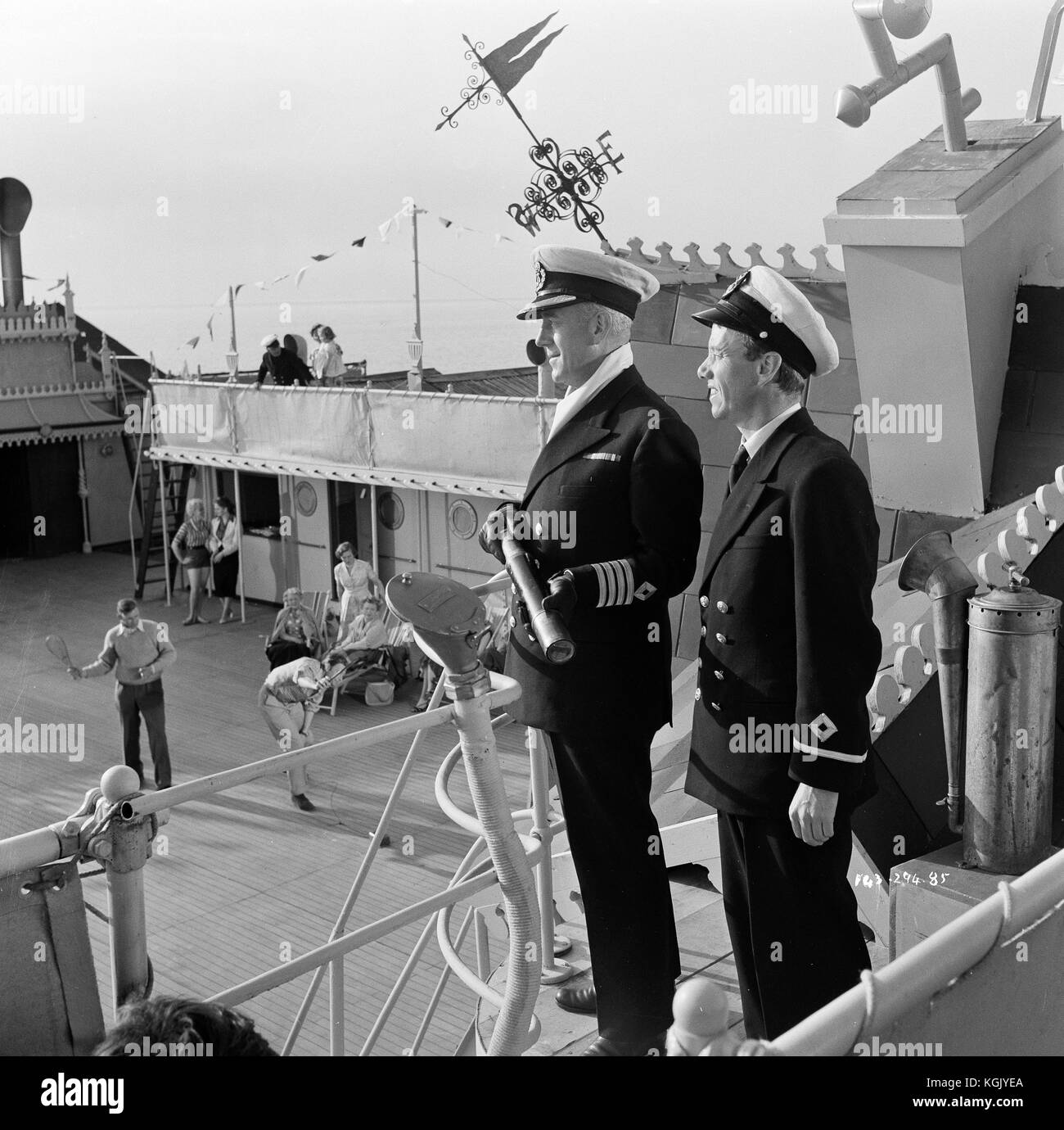 Barnacle Bill (1957) , Alec Guinness Stock Photo - Alamy