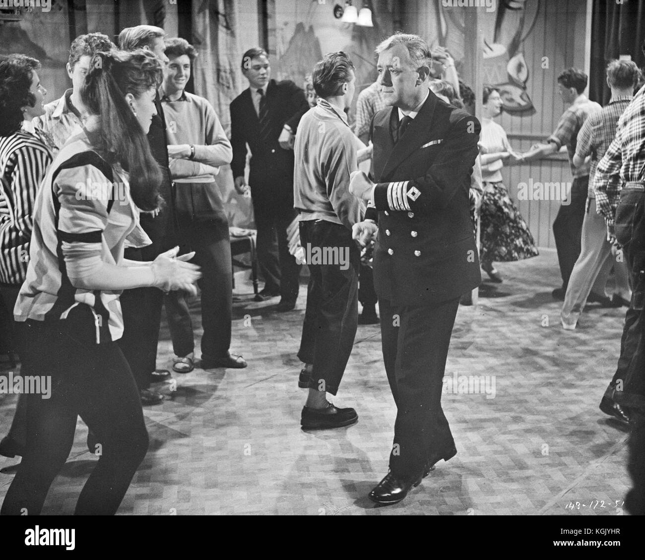 Barnacle Bill (1957) , Alec Guinness , Jackie Collins Stock Photo - Alamy