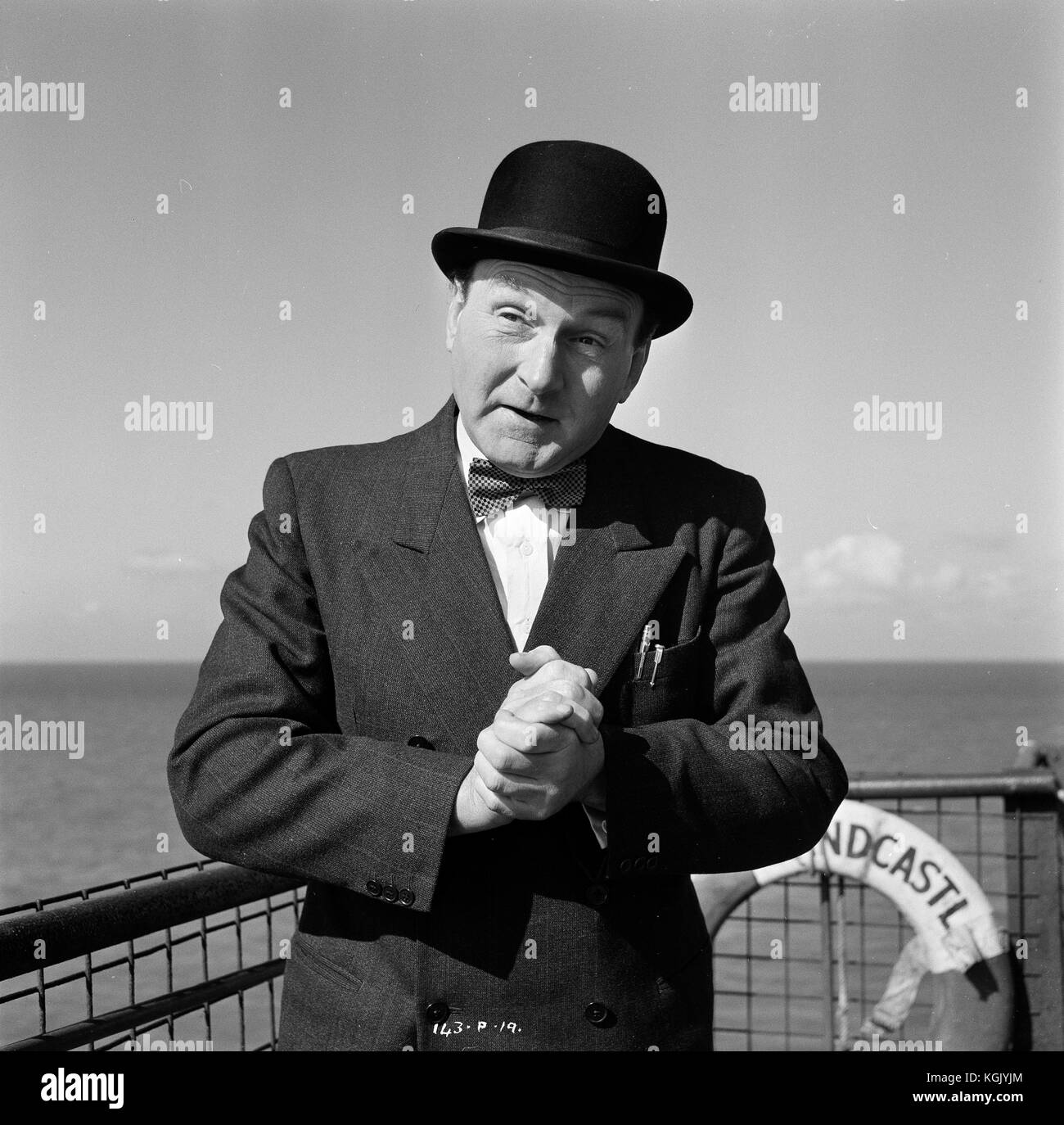 Barnacle Bill (1957) , Maurice Denham Stock Photo - Alamy
