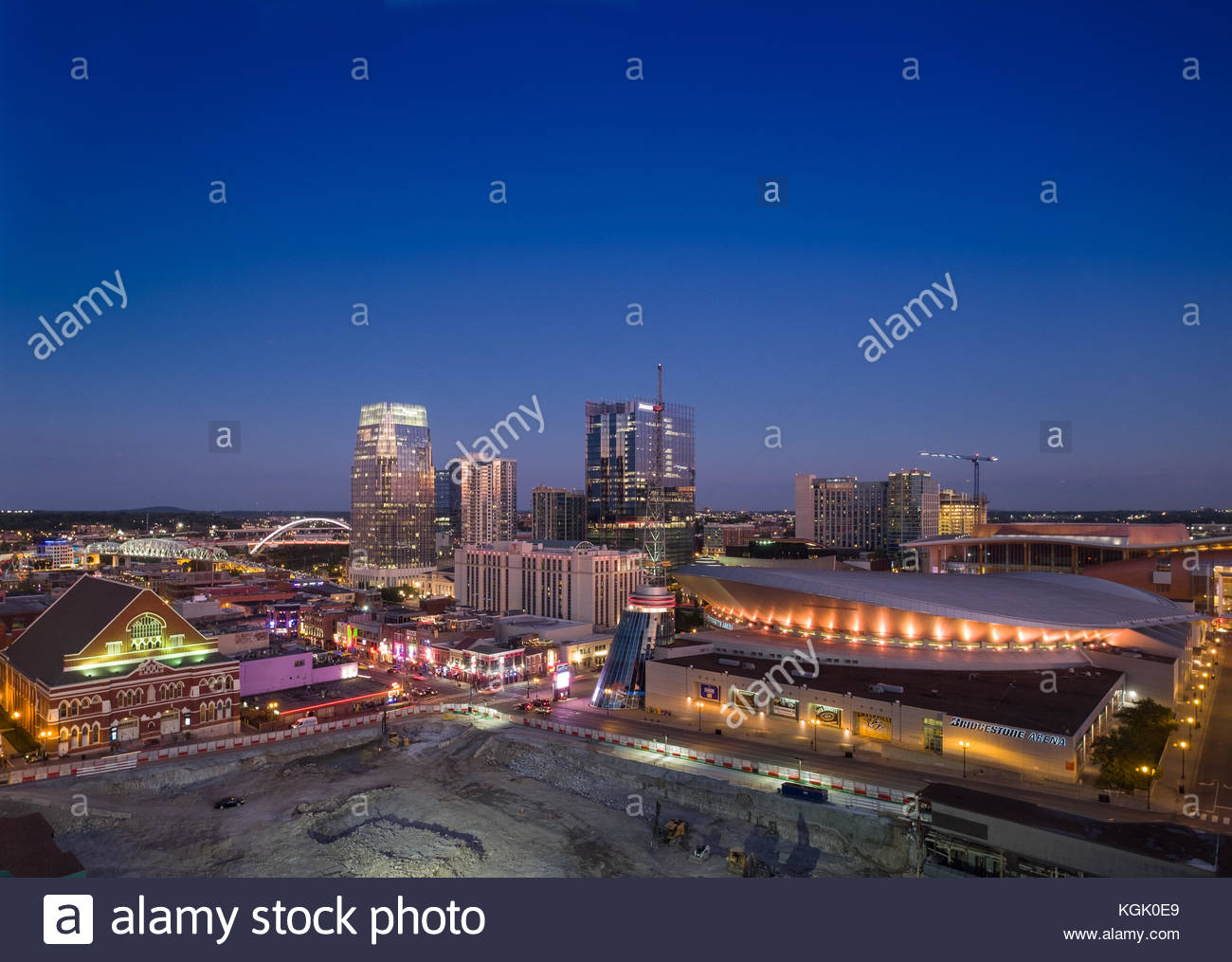 Bridgestone Arena Stock Photos & Bridgestone Arena Stock Images - Alamy