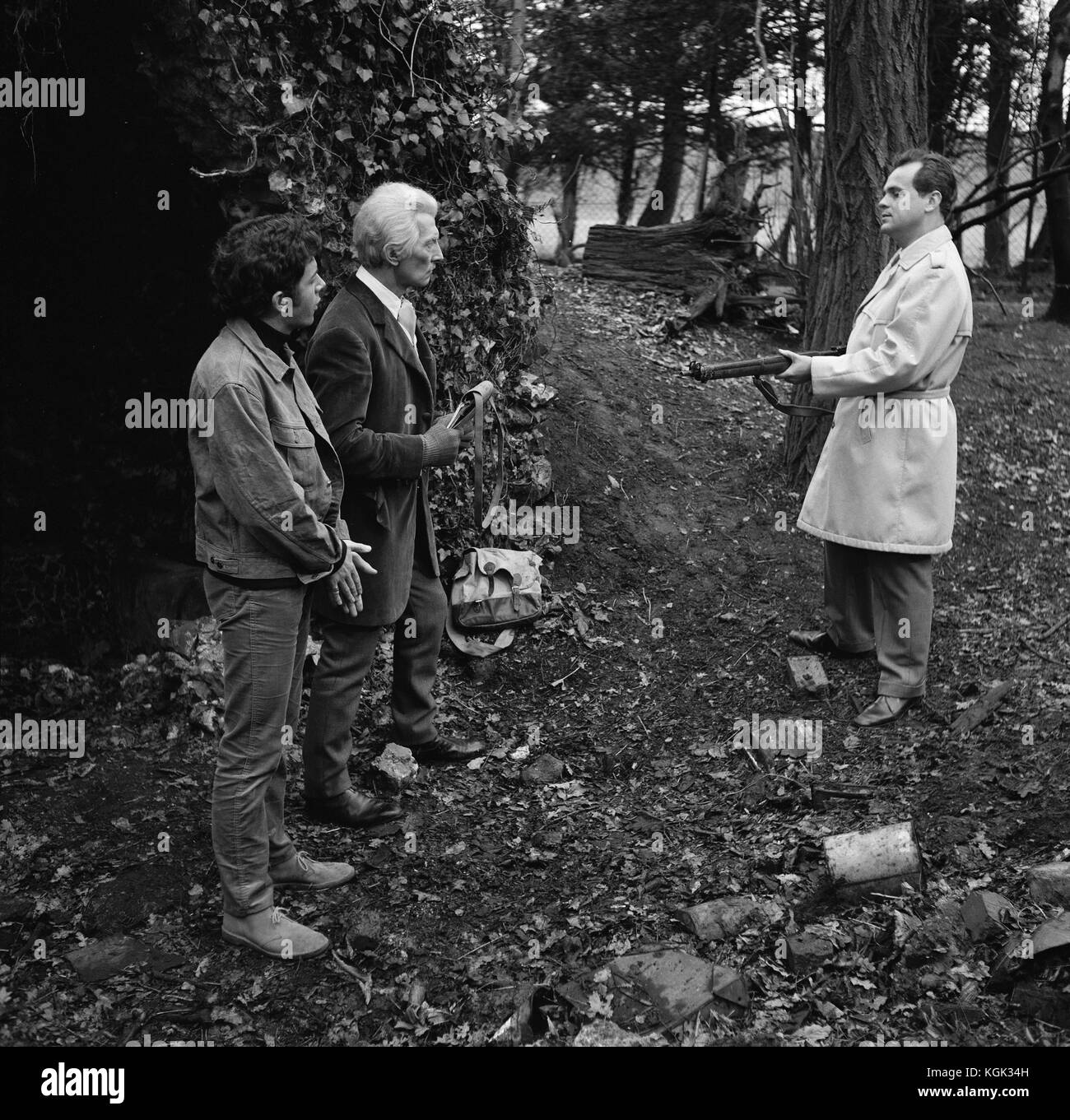 Daleks Invasion Earth 2150AD (1966) , Peter Cushing , Ray Brooks Date ...