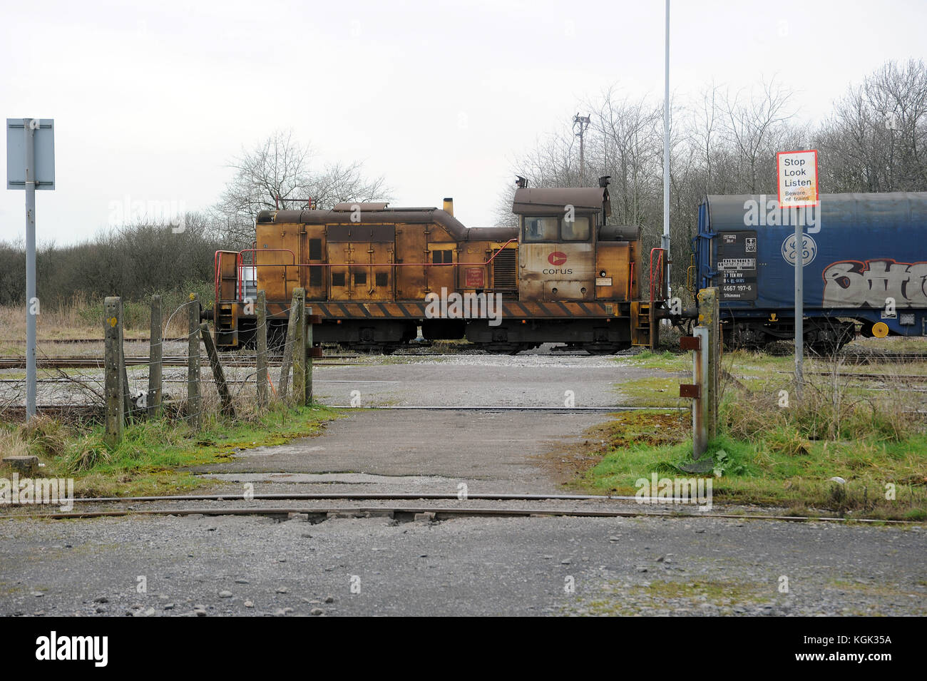 Port Talbot steelworks locomotive 904 propelling a train from Margam ...