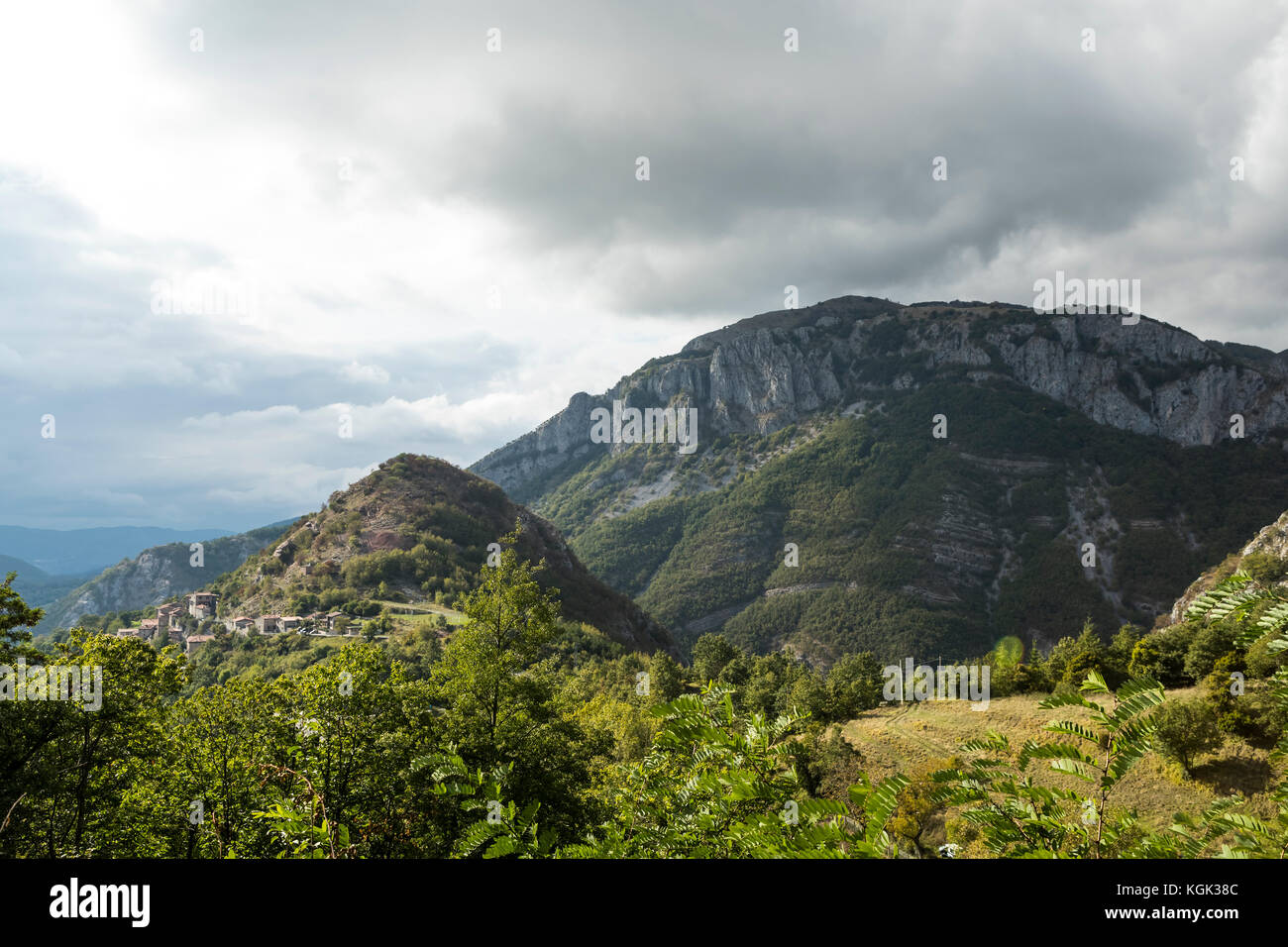 The spectacular hilltop village of Sassorosso, in the province of Lucca ...