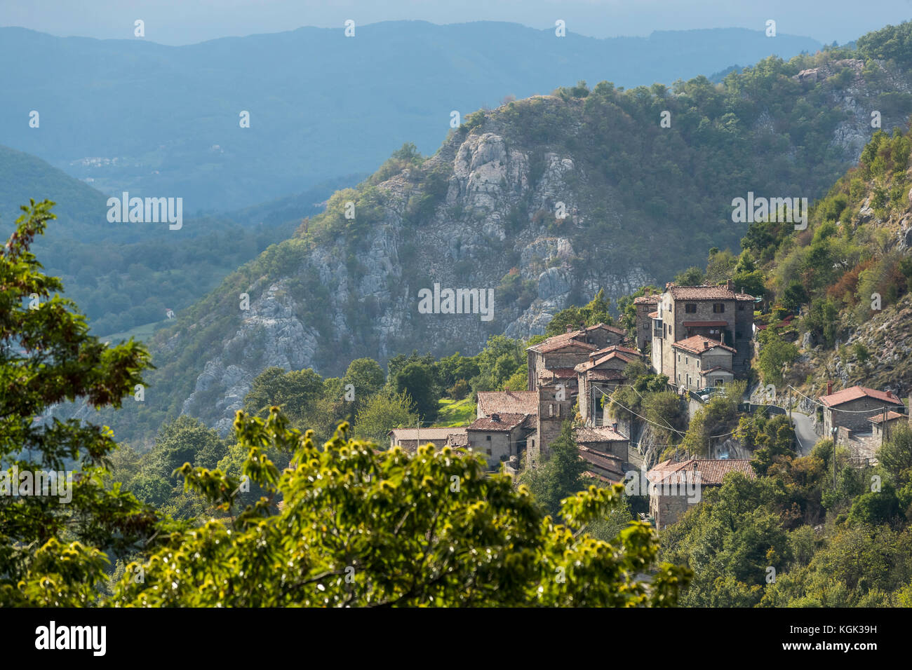 The spectacular hilltop village of Sassorosso, in the province of Lucca ...