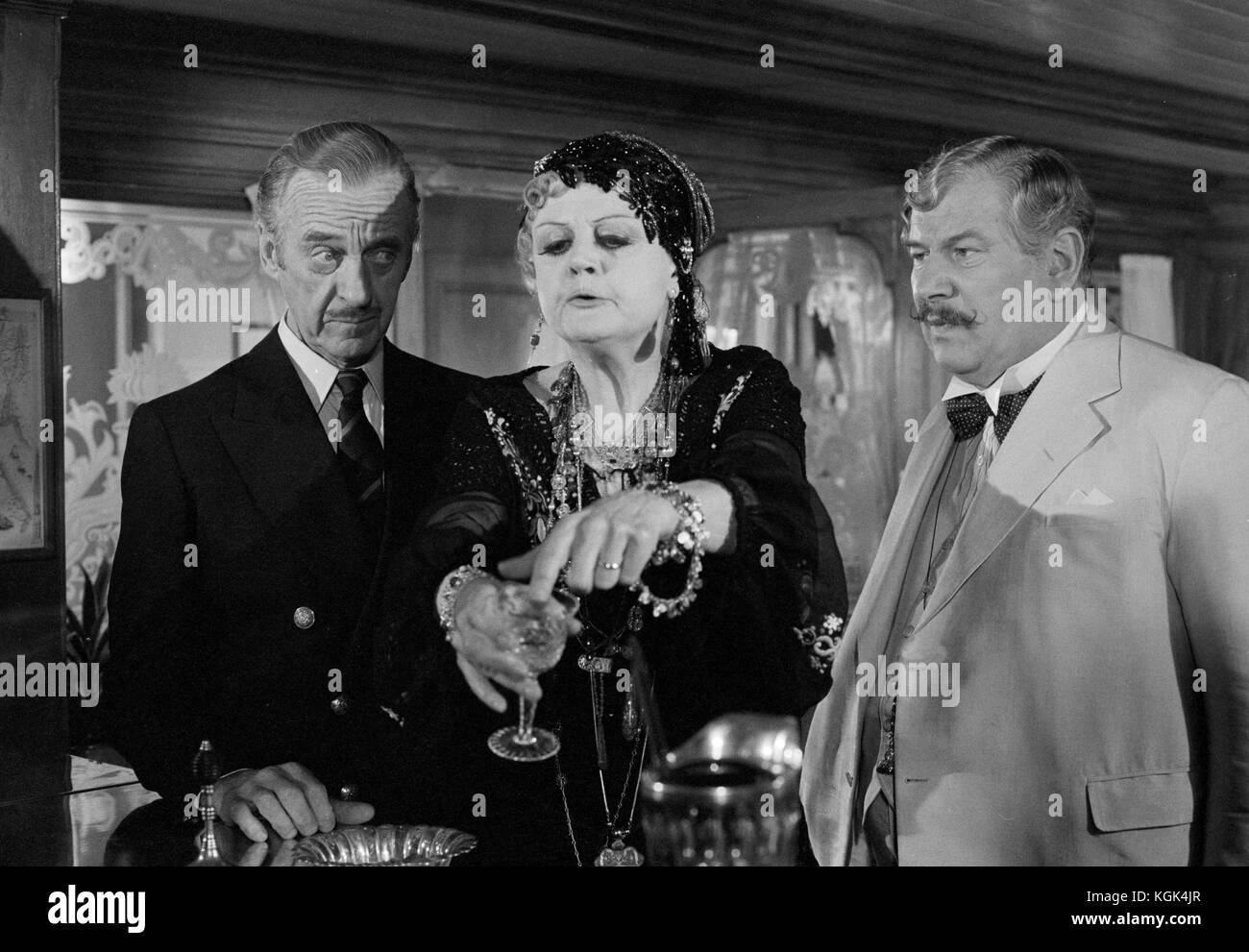 Death on the Nile (1978) , Peter Ustinov , David Niven , Angela ...