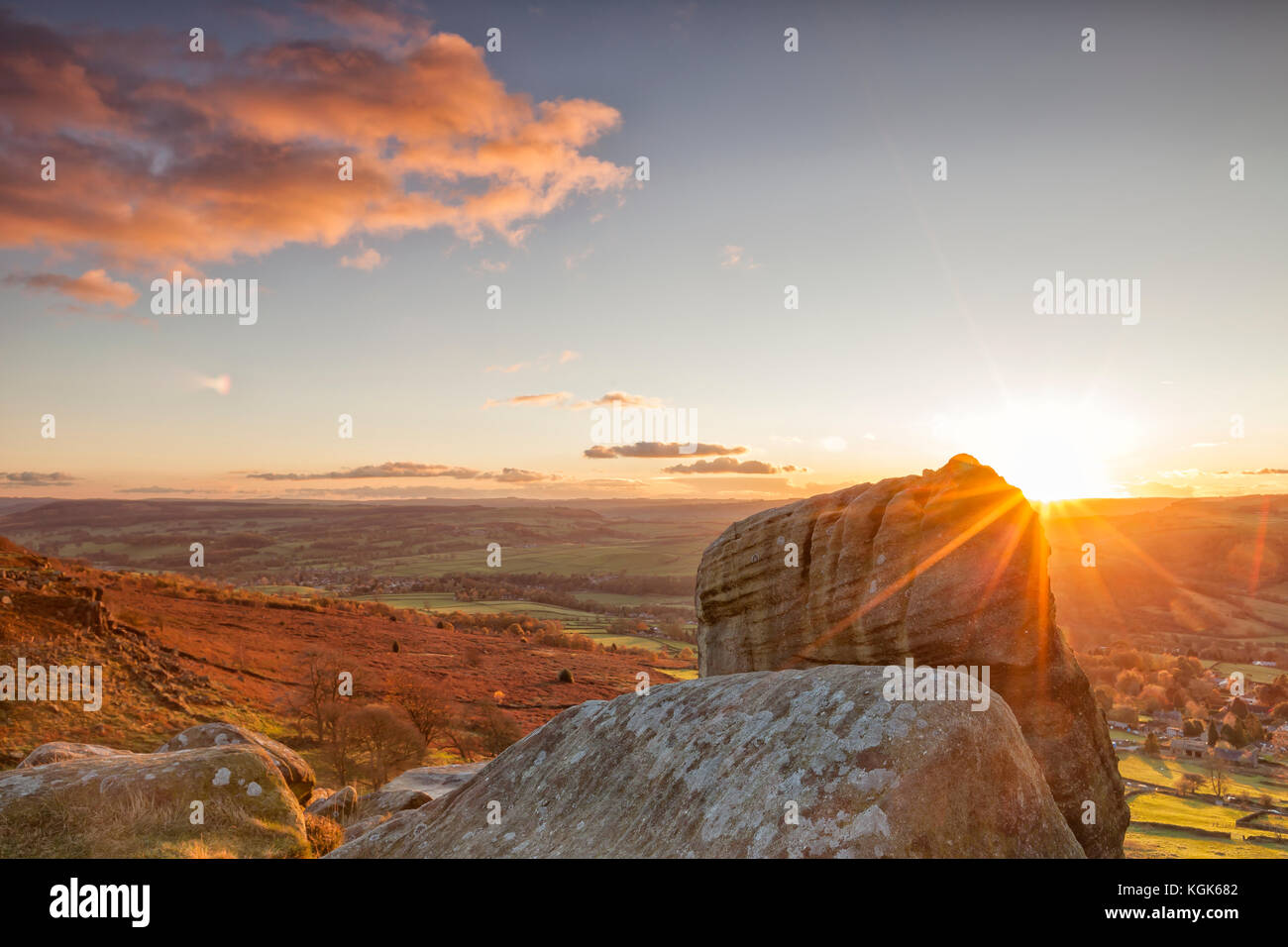 sunset over Curbar Edge, peak District National Park, Derbyshire ...