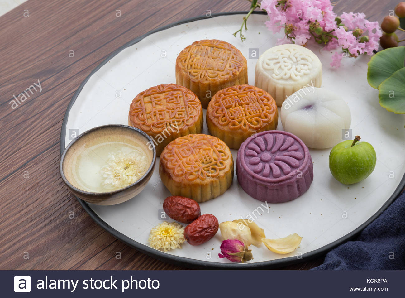 Mooncake Festival Stock Photos & Mooncake Festival Stock Images - Alamy