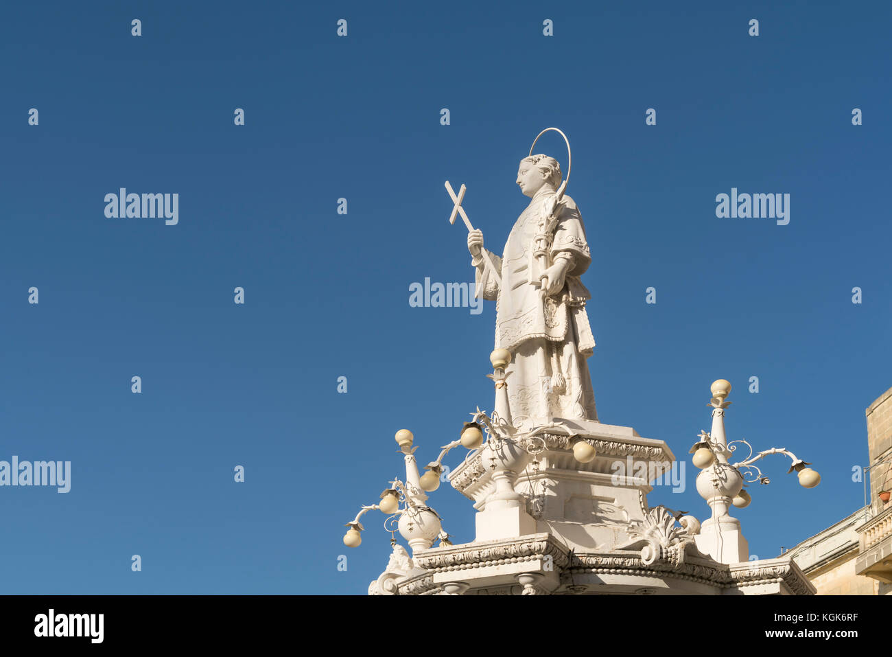 Die weiße Statue von St. Lawrence, Vittoriosa, Malta | statue of St ...