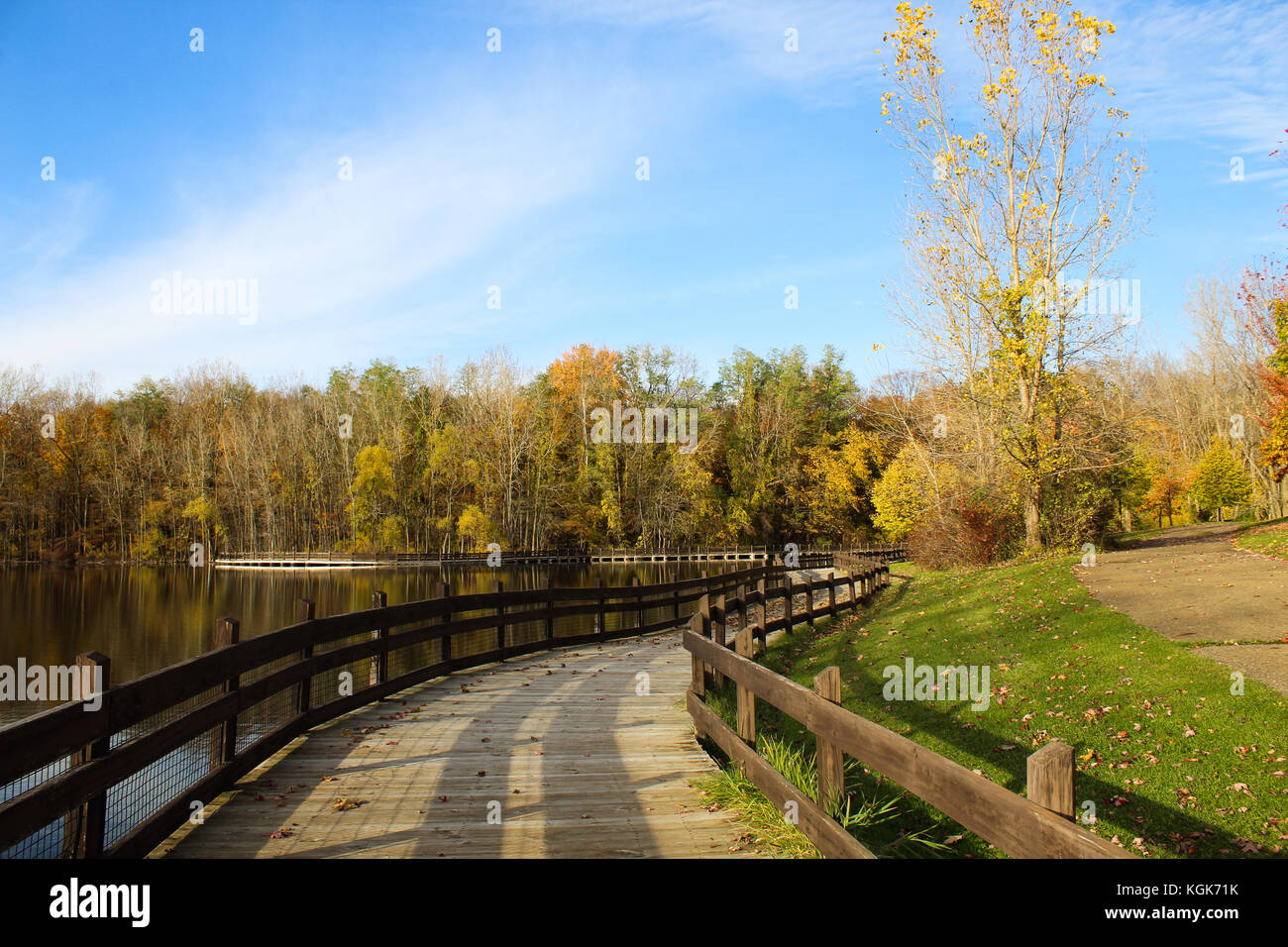 Autumn leaves and colors on trees in a park in the midwestern state of ...
