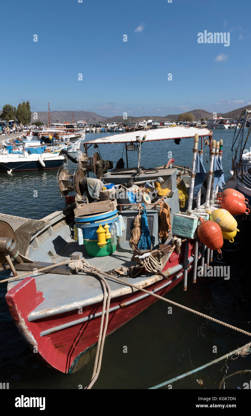 Small commercial fishing boat hi-res stock photography and images - Alamy