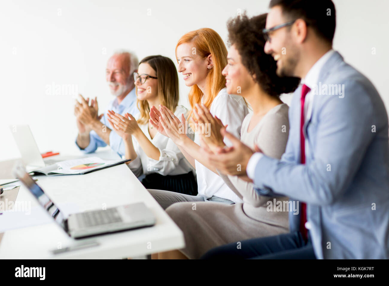 Clap her hands hi-res stock photography and images - Alamy