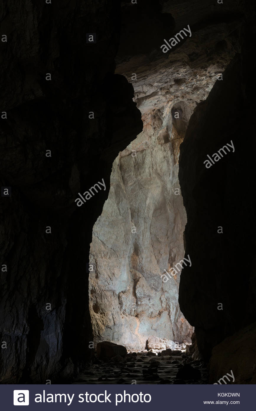 Limestone Cave Entrance Stock Photos & Limestone Cave Entrance Stock ...
