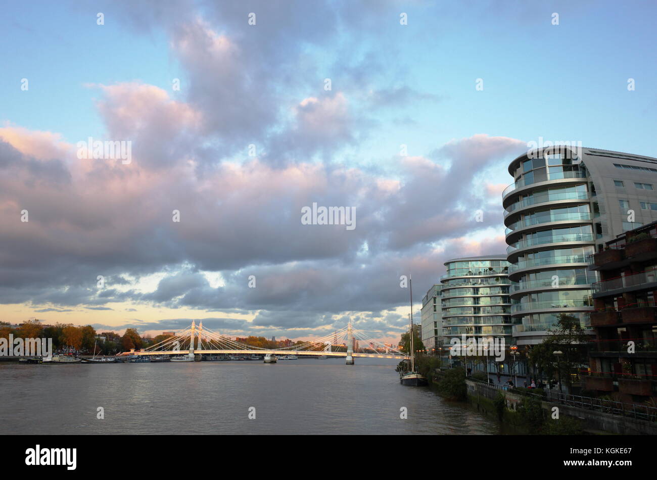 Albion Riverside luxury apartment development on the river Thames in ...
