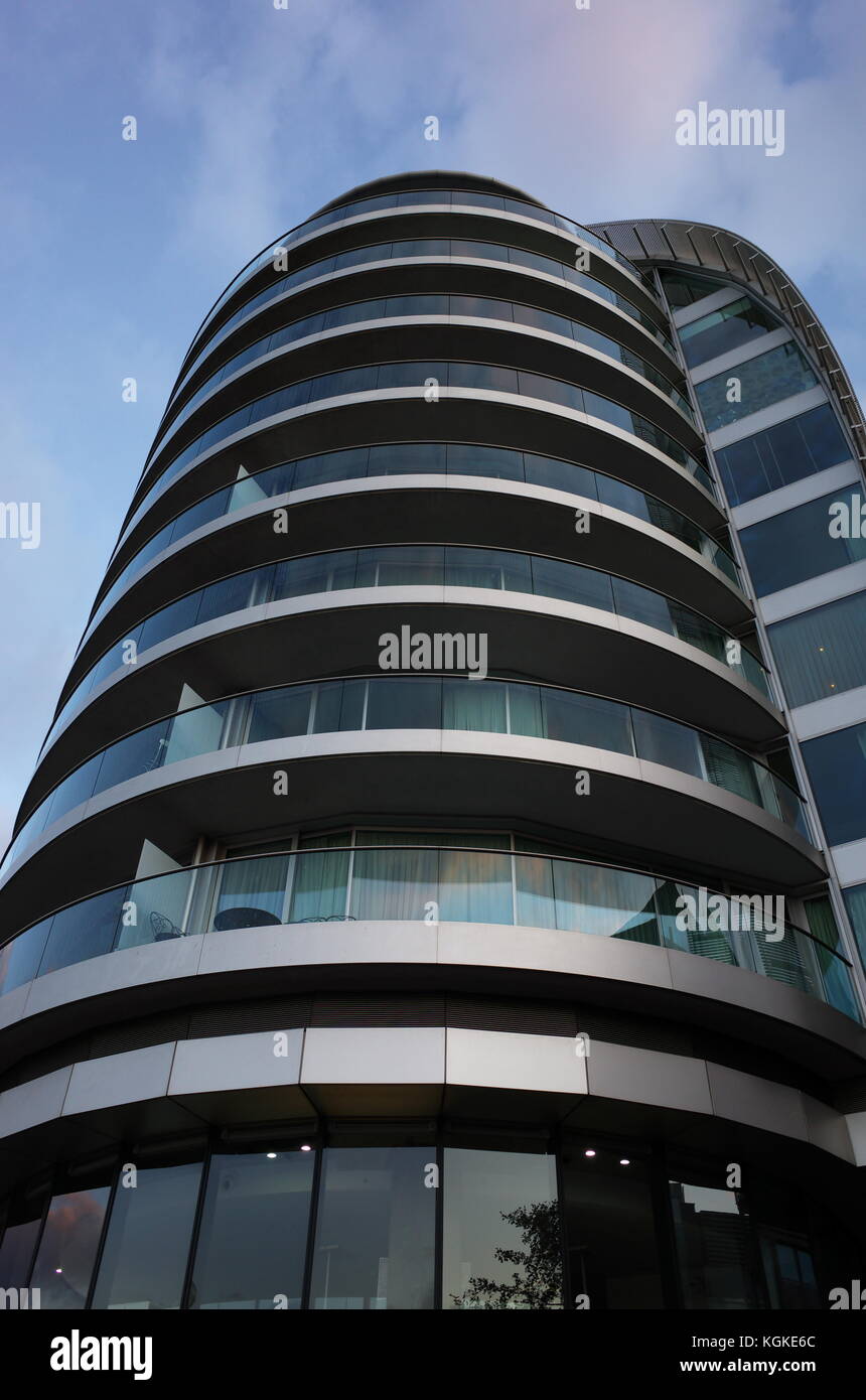 Albion Riverside Building High Resolution Stock Photography and Images ...