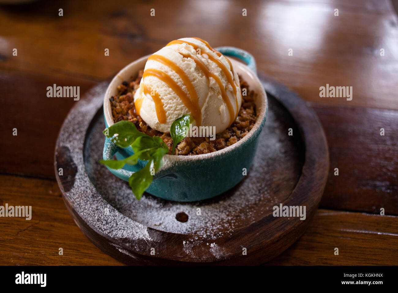 apple crumble dessert with ice cream Stock Photo - Alamy