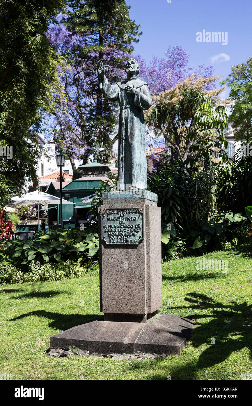 Funchal madeira statue hi-res stock photography and images - Alamy