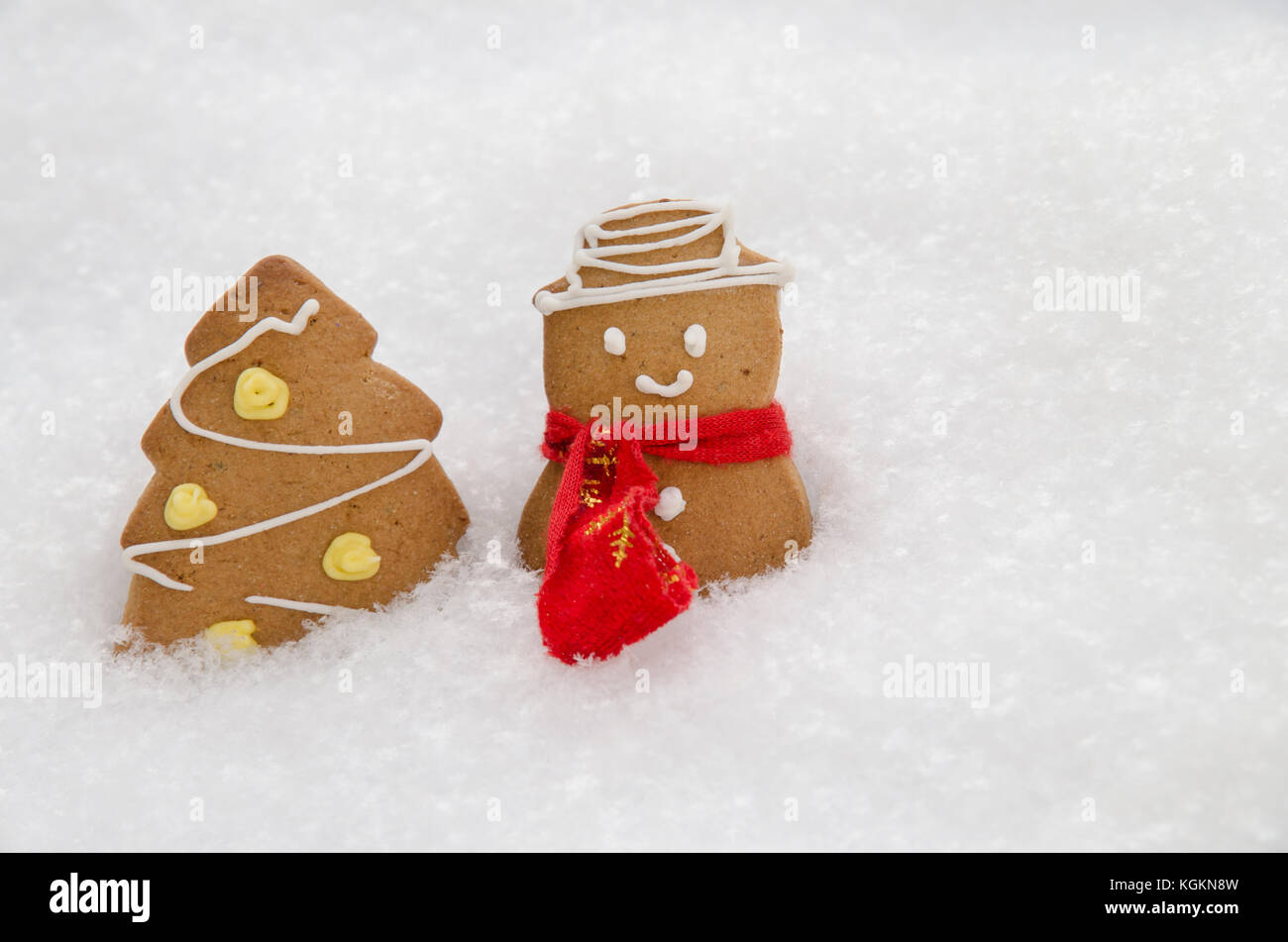 Biscuit celebration snow homemade hi-res stock photography and images ...