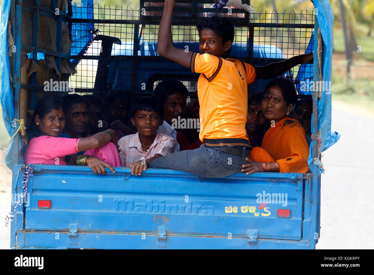 Public transport india hi-res stock photography and images - Alamy