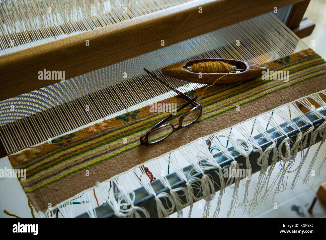 Handloom weaving hi-res stock photography and images - Alamy