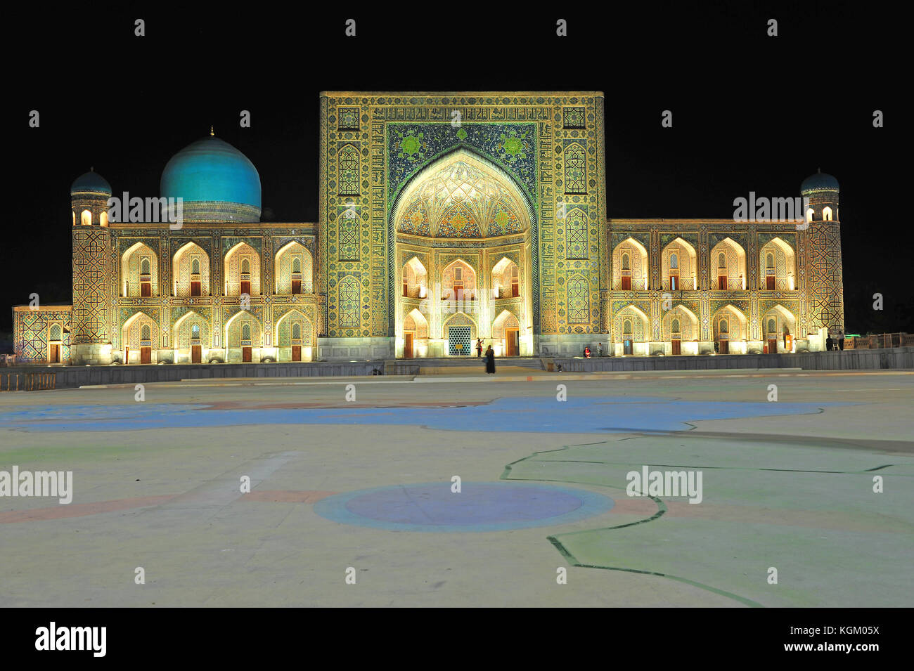 Samarkand: night view of Registan square Stock Photo - Alamy