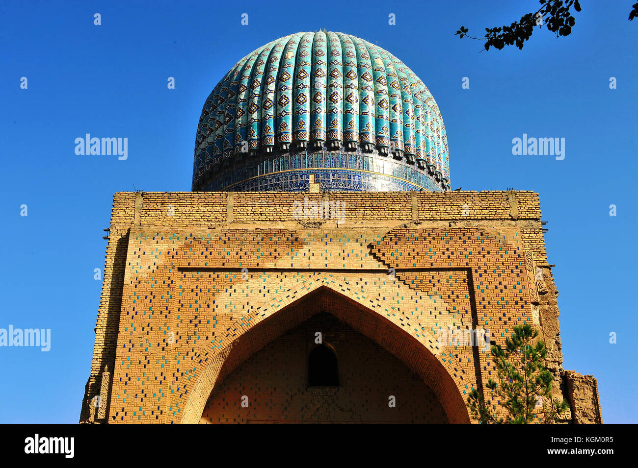 Samarkand: mosque exterior close up Stock Photo - Alamy