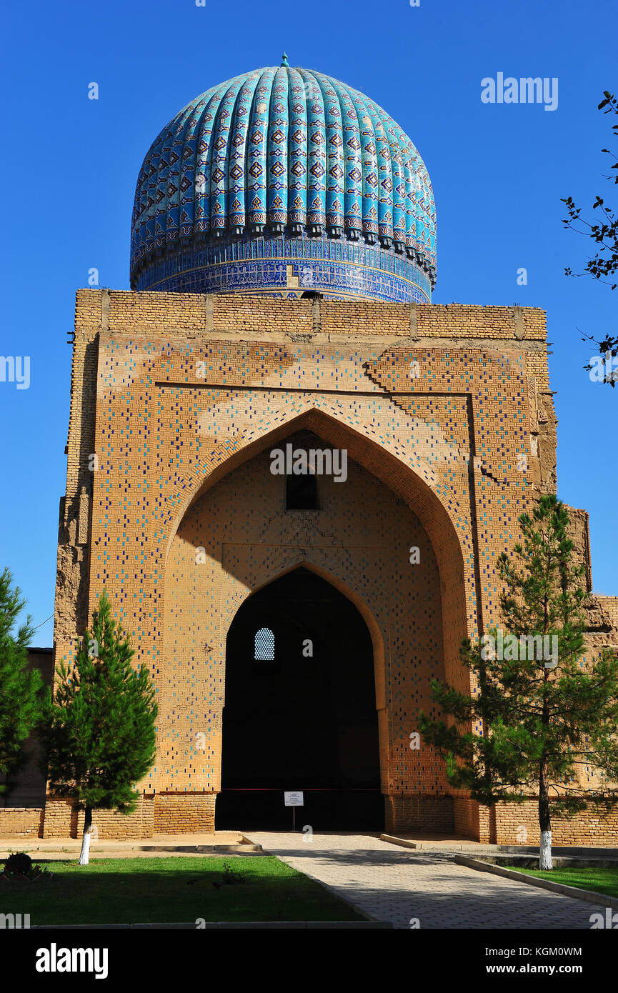 Samarkand: medieval mosque Stock Photo - Alamy